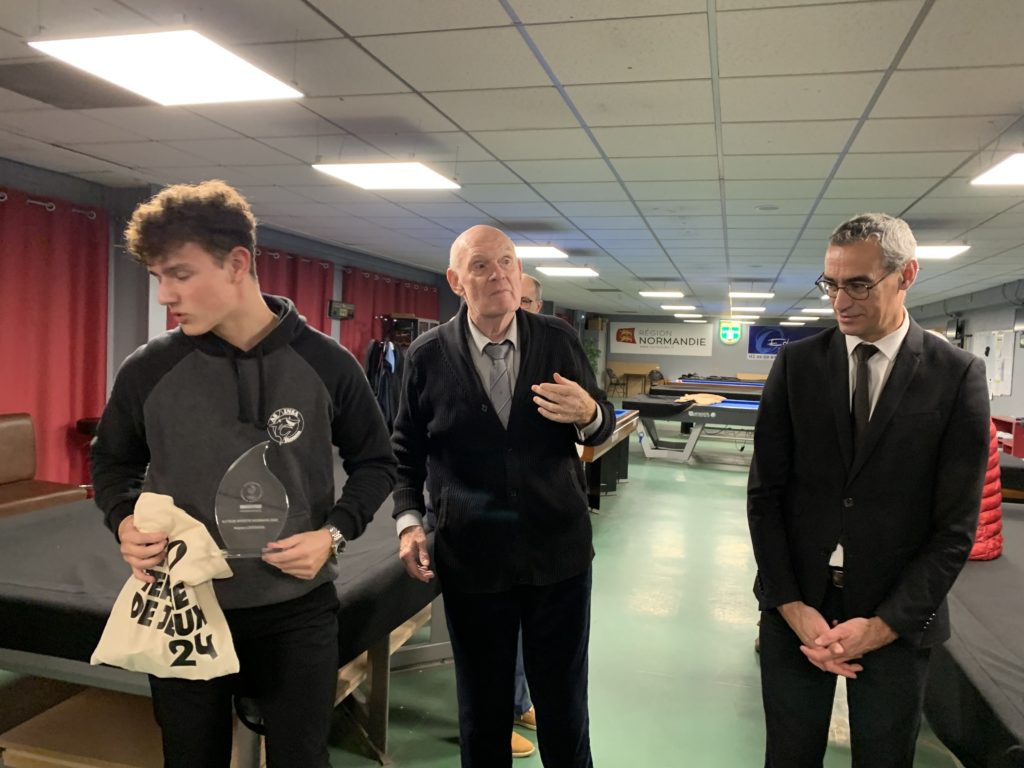 Carambole – LIGUE DE NORMANDIE DE BILLARD